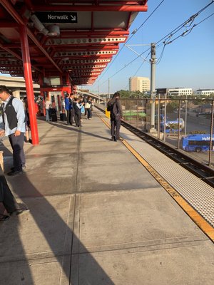 AVIATION/LAX STATION - METRO GREEN LINE - 49 Photos & 39 Reviews ...