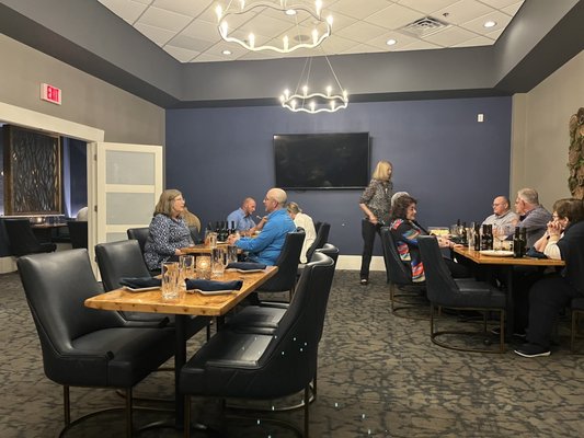 VELE - Updated December 2025 - 203 Photos & 175 Reviews - 3241 W Iles ...