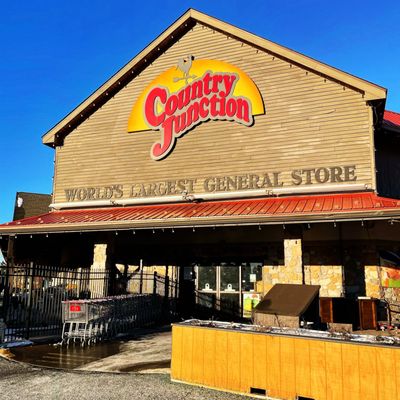 COUNTRY JUNCTION - Updated November 2025 - 236 Photos & 91 Reviews ...