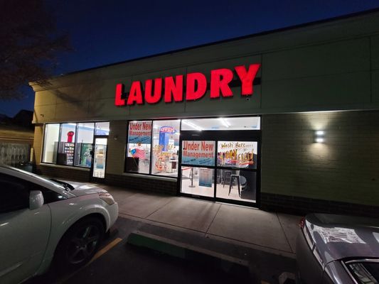 BELMONT LAUNDROMAT - Updated December 2025 - 38 Photos - 6705 W Belmont ...