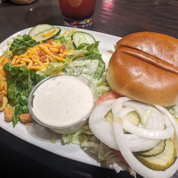 RED ROBIN GOURMET BURGERS AND BREWS - Updated March 2025 - 523 Photos ...