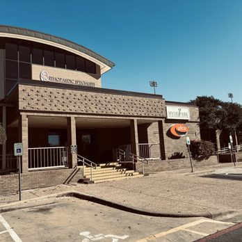 UFCU - Updated October 2025 - 15 Photos & 105 Reviews - 4611 Guadalupe ...