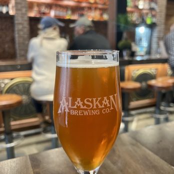 ALASKAN BREWING PUBLIC HOUSE - Updated June 2024 - 67 Photos & 40 ...
