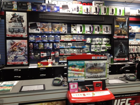 GAMESTOP - Updated December 2025 - 34 Photos & 13 Reviews - 13249 City ...