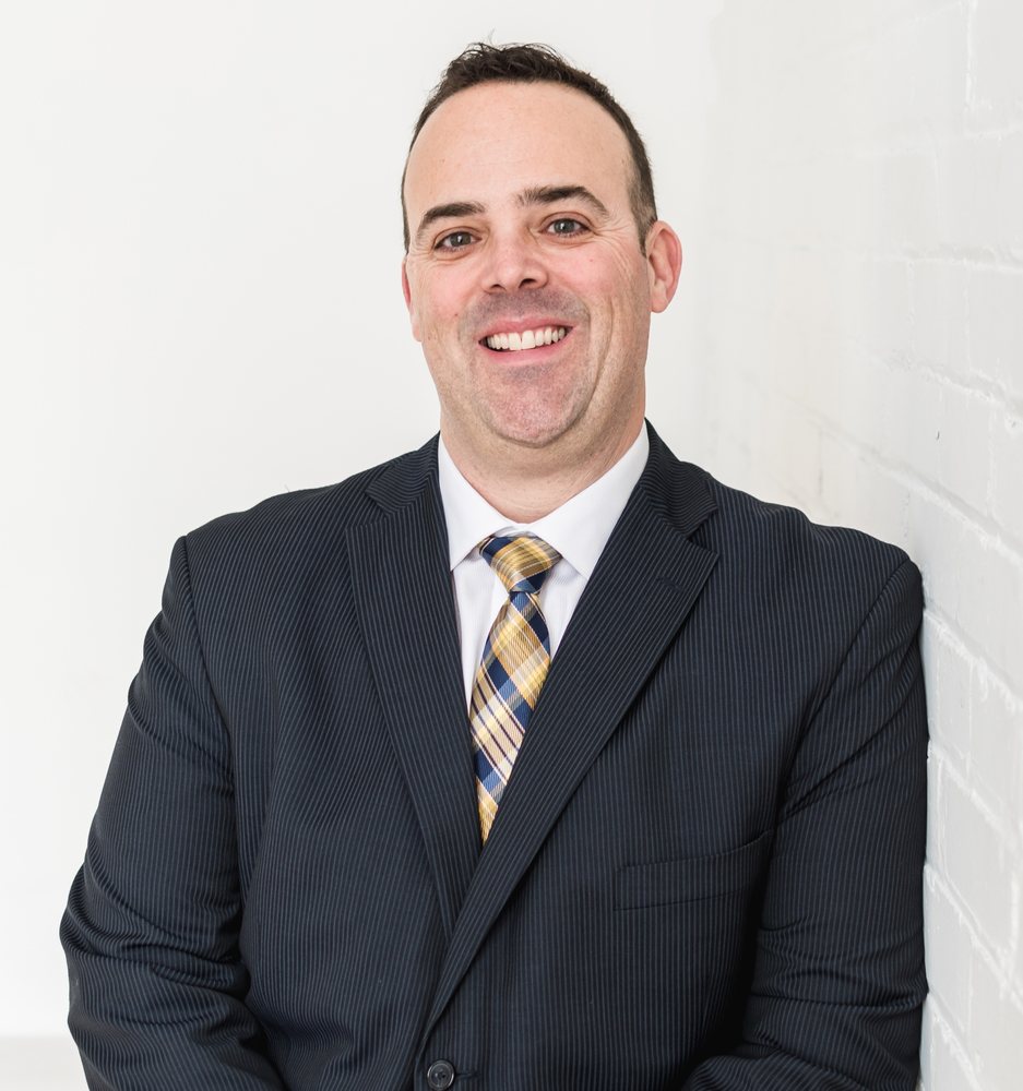 FERRIS GROUP REAL ESTATE - 15 Photos - 420 Green Street, Whitby ...