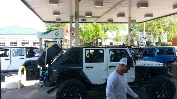 DK PETROLEUM - Updated August 2025 - 22 Photos - 2619 N Richmond St ...