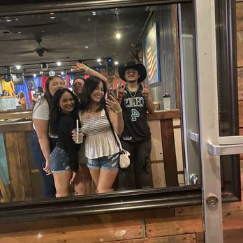 WHISKEY DIX’ SALOON - Updated December 2024 - 65 Photos & 142 Reviews ...