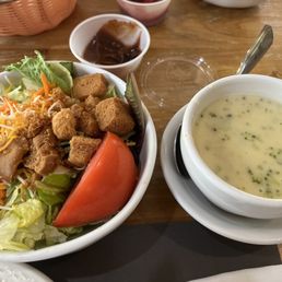 THE BEEF HOUSE RESTAURANT & DINNER THEATRE - Updated May 2025 - 274 ...