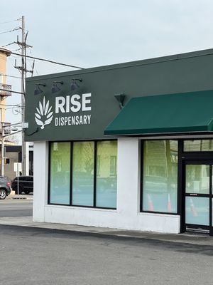 RISE DISPENSARIES- BLOOMFIELD - Updated October 2025 - 27 Photos & 56 ...