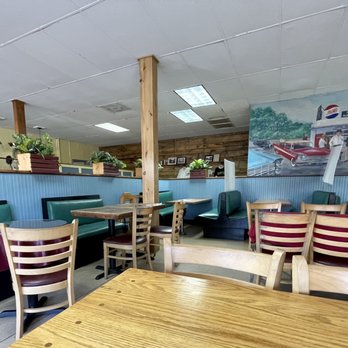 BART’S DRIVE-IN AND THE BEANERY BISTRO - Updated October 2025 - 61 ...