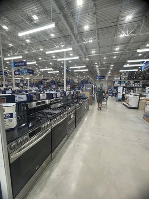 LOWE’S HOME IMPROVEMENT - Updated December 2025 - 26 Photos & 63 ...