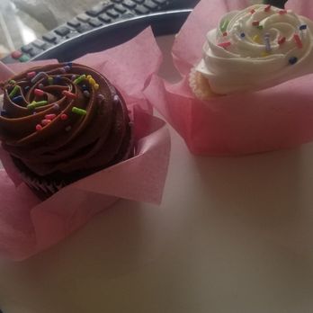 ESTON’S BAKERY - Updated December 2025 - 45 Photos & 35 Reviews - 5433 ...