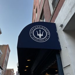NEPTUNE OYSTER - Updated April 2025 - 8793 Photos & 6597 Reviews - 63 ...