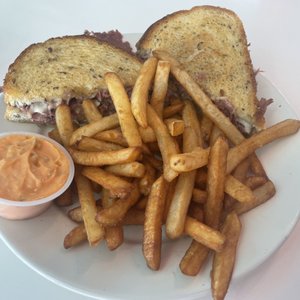 THE COMET CLASSIC DINER & CREAMERY - 115 Photos & 63 Reviews - 11740 ...