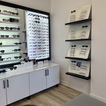 VIVID SIGHT OPTOMETRY - Updated June 2025 - 22 Photos & 32 Reviews ...