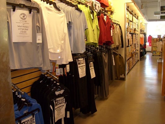 NEW BALANCE FACTORY STORE - 20 Photos & 34 Reviews - 8375 Arroyo Cir ...