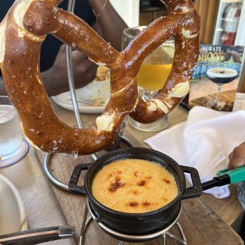 TOWER 12 - Updated November 2024 - 975 Photos & 1192 Reviews - 53 Pier ...