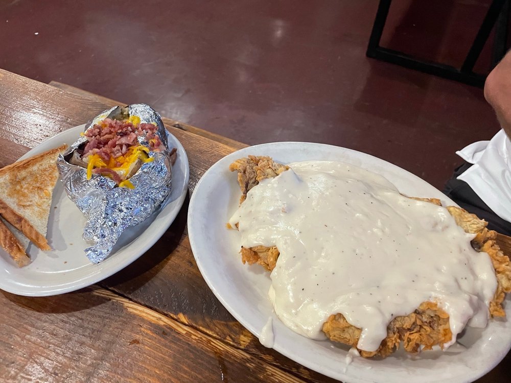 MAVERICK GRILL AND SALOON - Updated April 2024 - 84 Photos & 123 ...