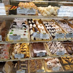DORIS ITALIAN MARKET & BAKERY - 397 Photos & 154 Reviews - 10020 Pines ...