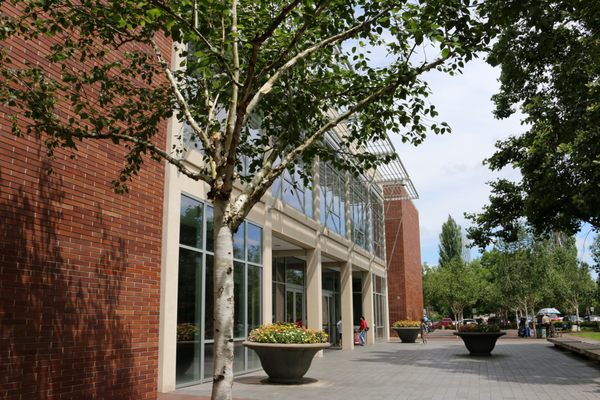 BEAVERTON CITY LIBRARY - Updated November 2025 - 104 Photos & 65 ...