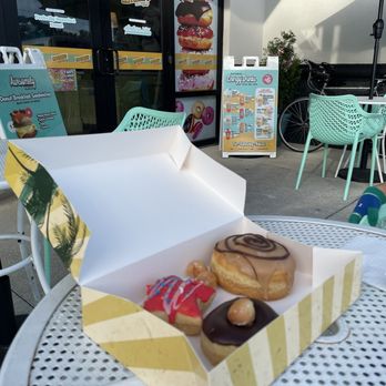 MAYNARD’S DONUTS & COFFEE - Updated October 2025 - 176 Photos & 144 ...