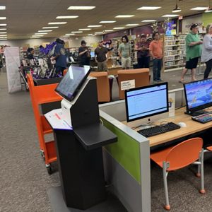 LANDA BRANCH LIBRARY - Updated September 2025 - 61 Photos & 61 Reviews ...