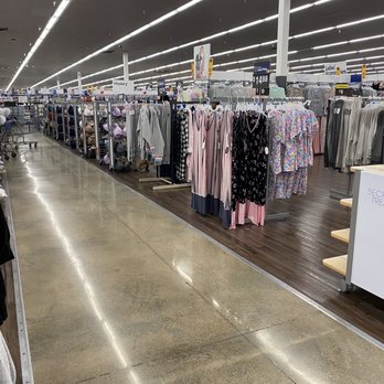 WALMART - Updated December 2025 - 36 Photos & 77 Reviews - 6205 ...