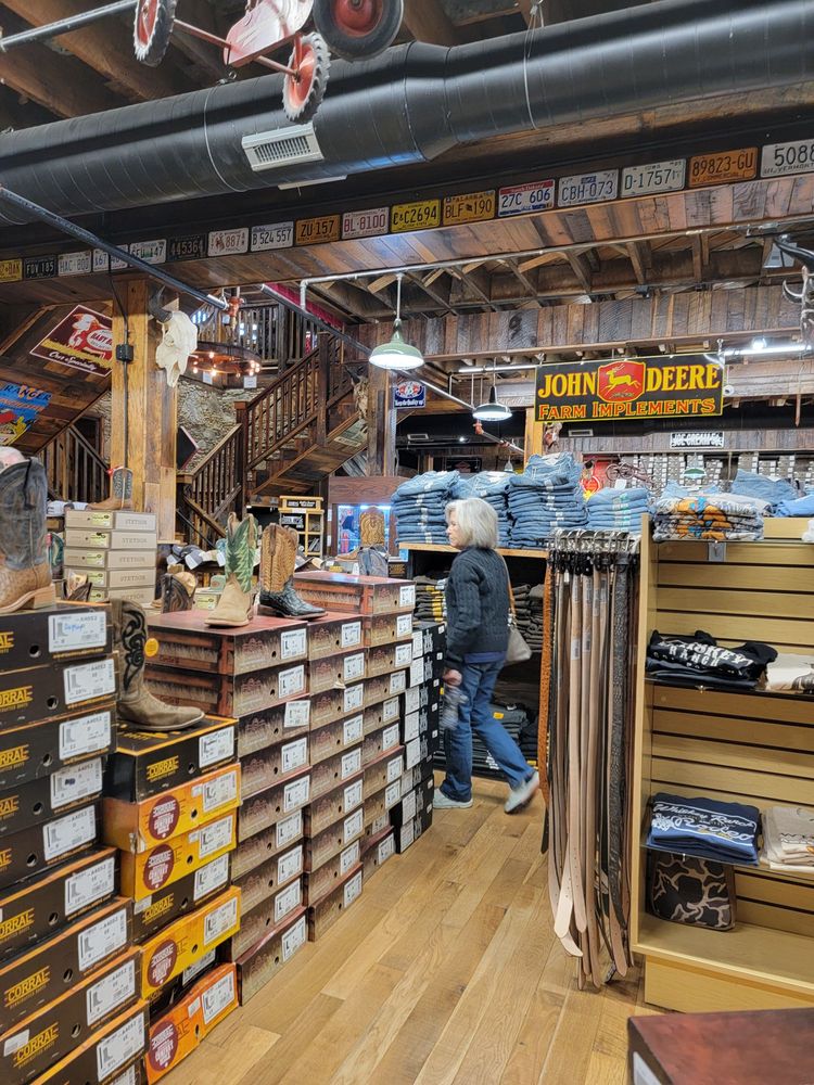 BULL’S BOOTS AND WESTERN WEAR - Updated January 2026 - 13 N Jefferson ...