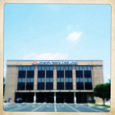 UFCU - Updated September 2025 - 27 Photos & 101 Reviews - 3305 Steck ...