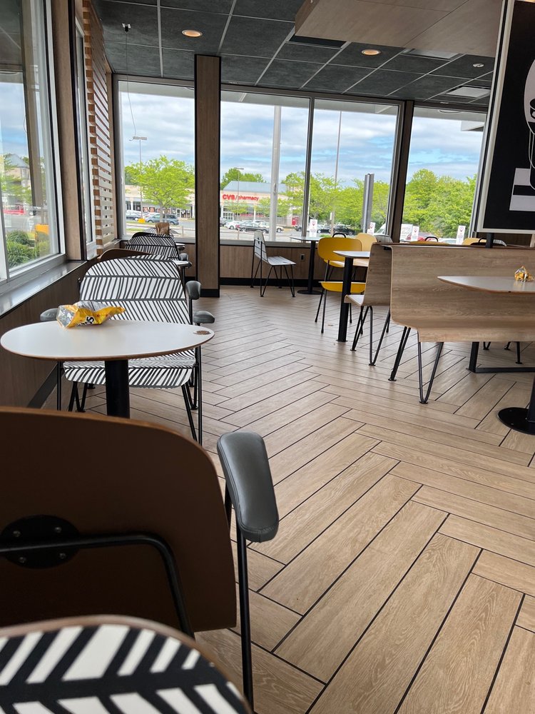 MCDONALD’S - Updated July 2025 - 40 Photos & 46 Reviews - 18000 Mateny ...