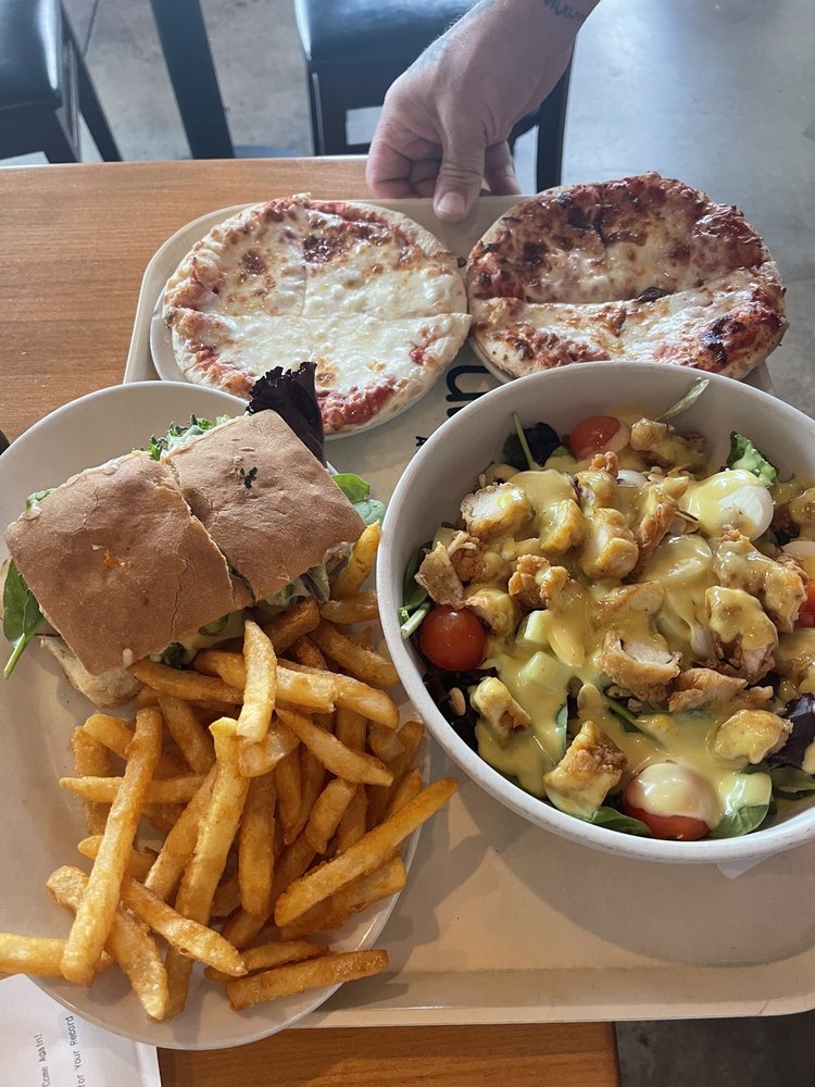 URBAN EATZ - 67 Photos & 141 Reviews - 1811 N Greenville Ave ...