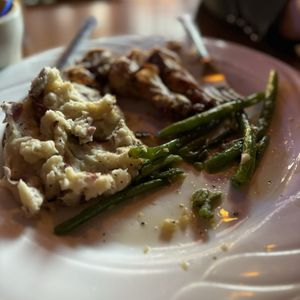 REMLIK’S GRILLE & OYSTER BAR - Updated December 2024 - 244 Photos & 246 ...