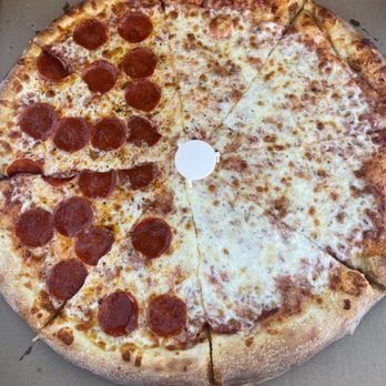 VILLAGE ROAD PIZZERIA - Updated October 2025 - 190 Photos & 330 Reviews ...