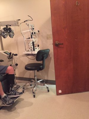 HOLLINGSHEAD EYE CENTER - Updated December 2025 - 24 Reviews - 360 E ...