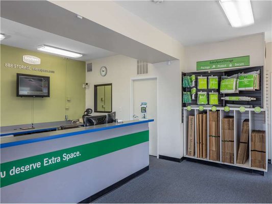 EXTRA SPACE STORAGE - Updated December 2024 - 33 Photos & 16 Reviews ...