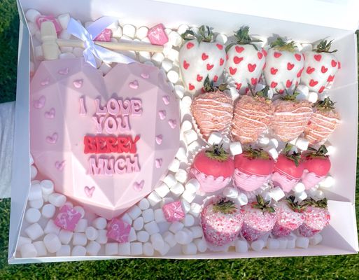 LUNA’S FANTASY SWEETS - Updated May 2025 - 38 Photos - Ontario ...