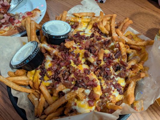 HOOLIGANS EASTSIDE GRILL - Updated November 2025 - 64 Photos & 90 ...