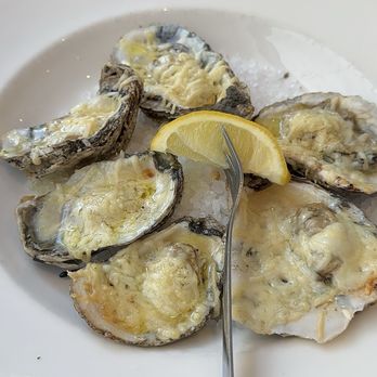 HALF SHELLS SEAFOOD GRILL - Updated October 2025 - 672 Photos & 604 ...