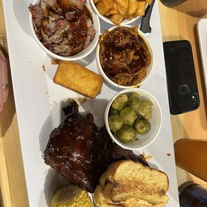 HOG WILD - OAK LAWN - 24 Reviews - 4040 W 111th St, Oak Lawn, Illinois ...