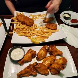 PACKY’S SPORTS PUB & GRILL - Updated September 2025 - 186 Photos & 180 ...