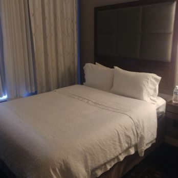 HAMPTON INN & SUITES RENO WEST - Updated October 2025 - 242 Photos ...