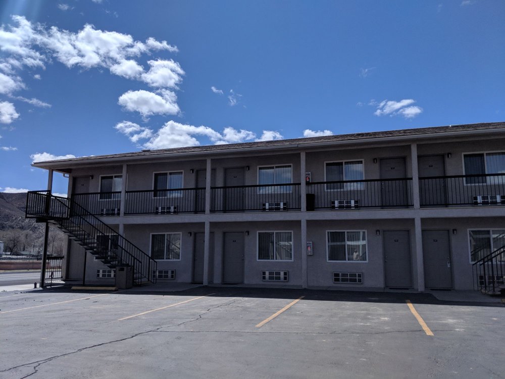 SHADY MOTEL - Updated September 2025 - 13 Photos & 29 Reviews - 450 ...