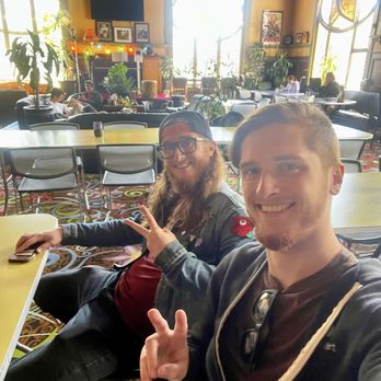 GREEN TORTOISE HOSTEL SAN FRANCISCO - Updated October 2025 - 136 Photos ...