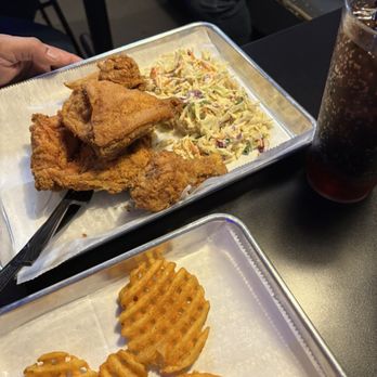 TRACKS LOUNGE - Updated November 2025 - 164 Reviews & 137 Photos - 1506 ...