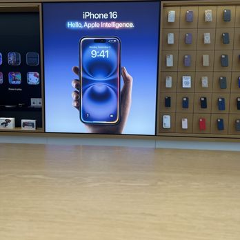 APPLE PENTAGON CITY - Updated January 2026 - 49 Photos & 318 Reviews ...