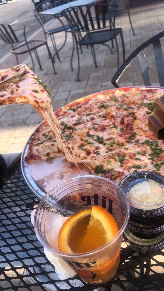 LAMPLIGHTER INN - Updated January 2025 - 62 Photos & 161 Reviews - 60 N ...