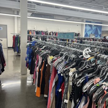 GOODWILL HAWAII - Updated January 2025 - 174 Photos & 150 Reviews ...