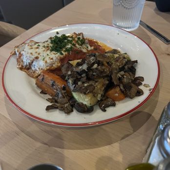 GOOMAH - Updated May 2024 - 65 Photos & 35 Reviews - 2440 Orchard Lake ...