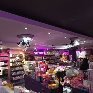 BOXXMAN - Updated January 2026 - 2 rue de la Cossonnerie, Paris, France ...