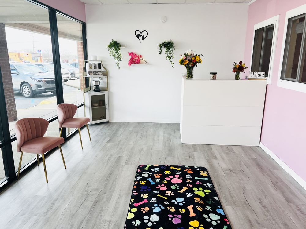 THE VELVET PAW SPA - Updated January 2026 - 11 Photos - 5201 E US Hwy ...